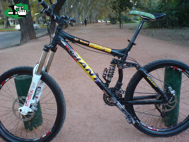 Giant AC Team usada Bicicleta en Venta - BTT