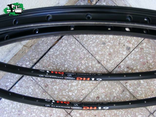 Llantas ALEXRIMS DH19 32ag usada en venta BTT