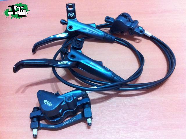 Juego de frenos Avid Elixir 5S y rotor HS1 de 180mm usada