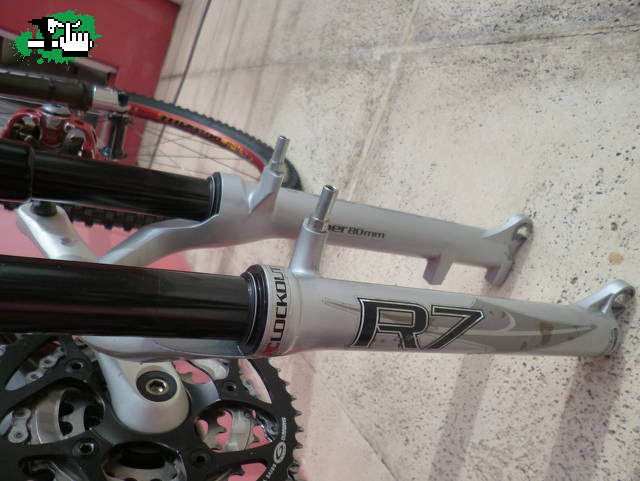 Manitou R7 TCP Lockout 80 usada en Venta - BTT