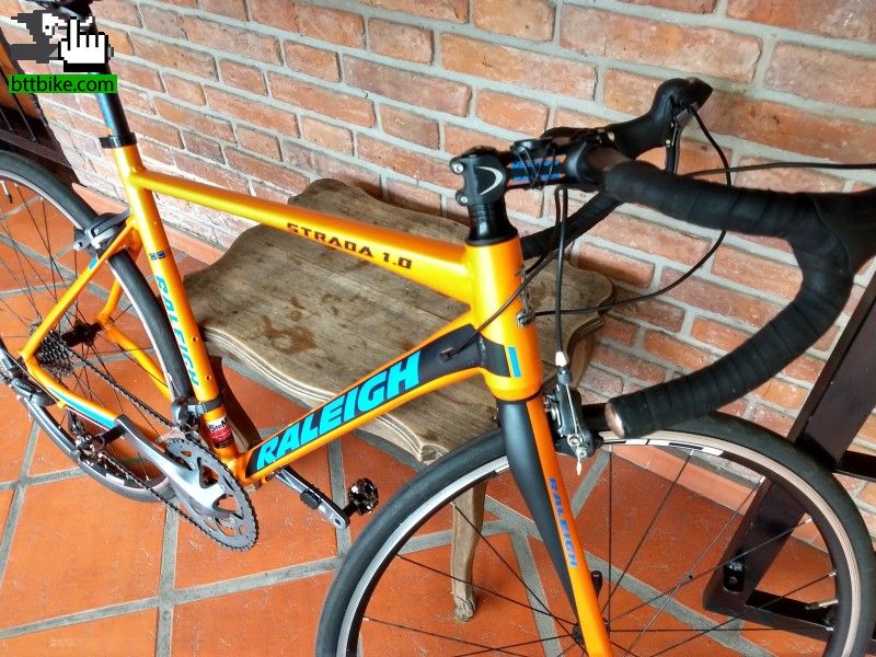 Raleigh Strada 1 punto 0 usada Bicicleta en Venta - BTT